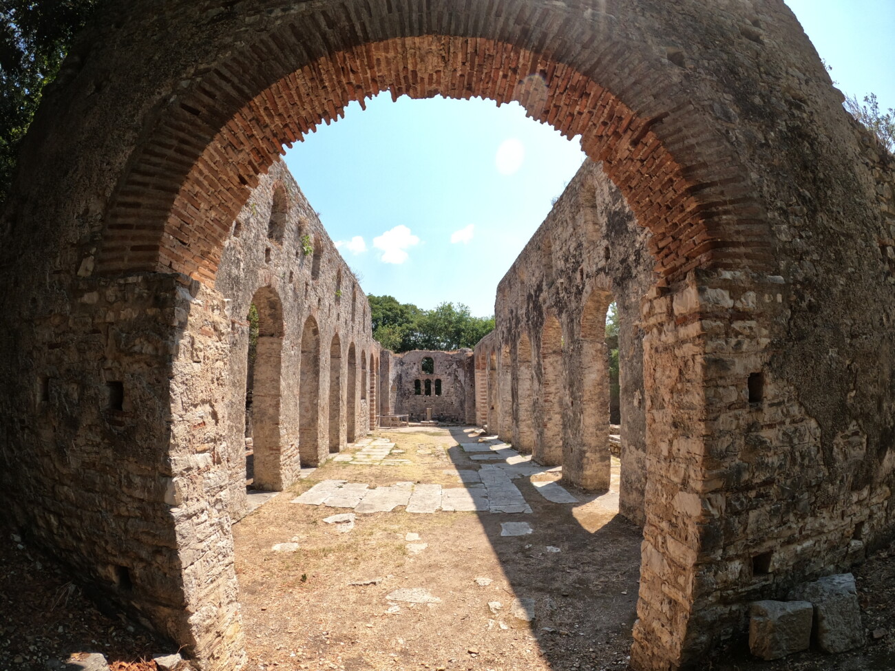 Butrinti, “parajsa arkeologjike dhe mjedisore” e Shqipërisë - Amfora